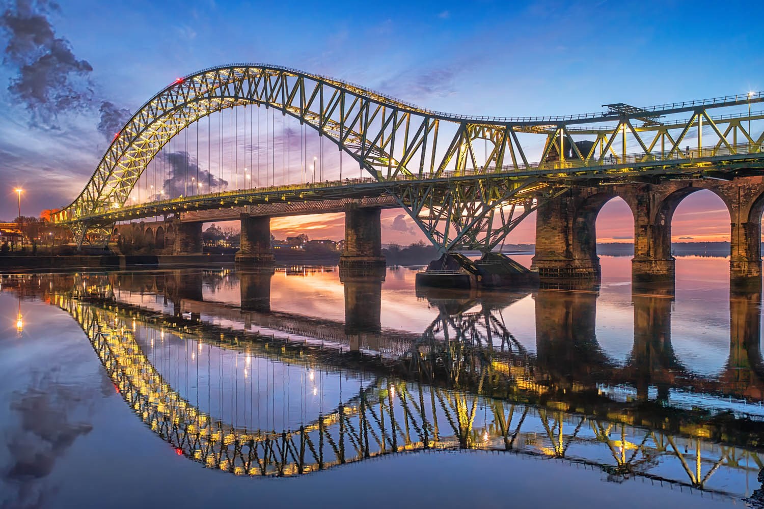 Silver Jubilee Bridge, Runcorn