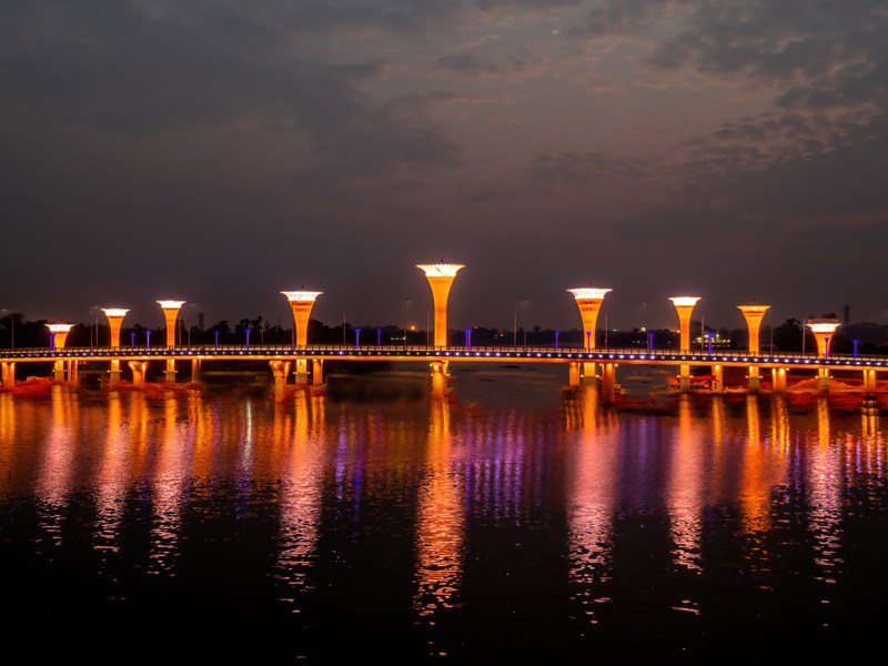 Dam Vac Bridge, Vinh Yen
